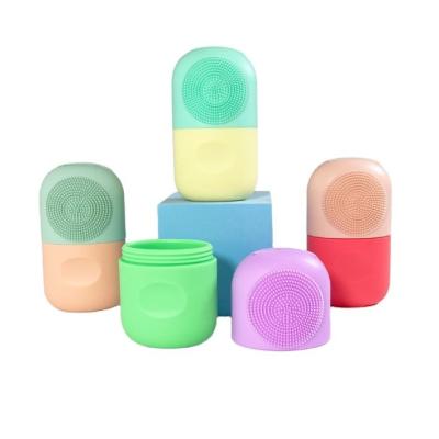China Silicone Facial Cube Eyes Neck Skin Care Ice Roller For Face Sustainable Ice Cream Tools for sale