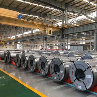China JIS SS330 High Carbon Steel Coils 1mm 2mm Thickness 1500mm Painted MS Coils Coated Customization Size for sale