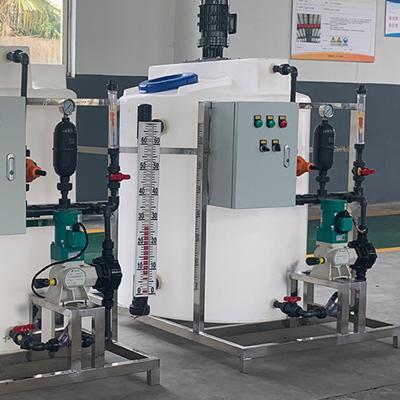 China 2000L/h Automatic Polymer Dosing Unit with 0.18kW Dry Powder Mixer for sale