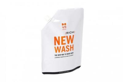 China Reclosable Liquid Pouch with Spout 150mic Stand Up Aluminium Foil Packaging Bags for sale