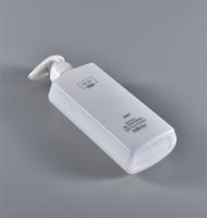 China Sturdy 500ml Flat Round PE Plastic Shampoo Pump Bottle Lotion Soap Gel Packaging for sale