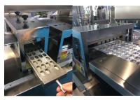 China Automatic Alu Alu Blister Packing Machine High SealedBlister Packaging Equipment for sale