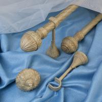 China Brownish Yellow Color 19mm Tube Curtain Rods Modern Twisted Curtain Poles for sale
