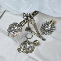 China 25MM Diameter Diamond Twisted Pipe Curtain Rods Accessories Anti Brass Color for sale