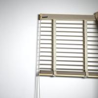 China Sun Shading Wooden Day Night Venetian Window Curtain Blinds for sale