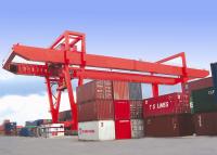 China Rail Mounted Shipping Container Crane 50 Ton For Harbor / Containers Stockyard for sale