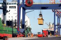 China Mobile Shipping Container Crane / Double Girder Gantry Crane For Port for sale
