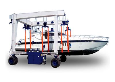 China 320T Electric Mobile Harbour Crane Boat / Yacht Lifting Use With Compact Structure for sale