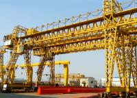 China Easy Operated Outdoor Gantry Crane Double Girder 0 - 15m Cantilever Length for sale