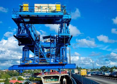 China Bridge Girder Launcher Crane 400 Ton For Highway Railway Construction 2 Years Warranty for sale