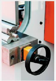 China Manual Crowning Work Bench For Press Brake for sale