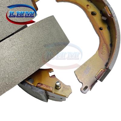 China 04495-60070 Rear Brake Shoe Set For LAND CRUISER HZJ71 HZJ79 HZJ74 44060-20J25 0449560070 for sale