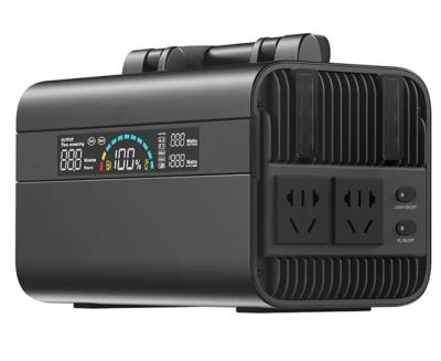 China 110V / 220V Input Output 600wh Portable Power Station With Solar And Light 4w for sale