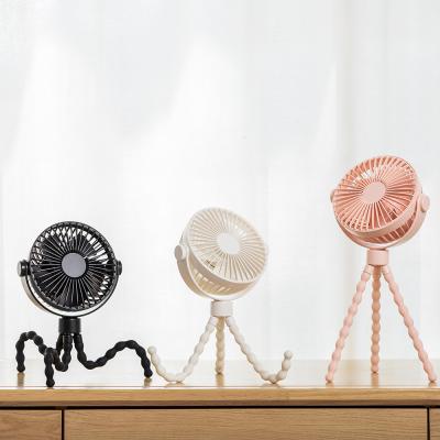 China Oscillating Portable USB Fan 6 Inch Desk Tripod Clip On Fan With 360 Degree for sale