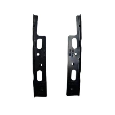 China Auto Spare Parts C5 Front Bar Retaining Clip Support For Peugeot 407 607 Citroen C5 OE 742139 ZQ92359080 for sale