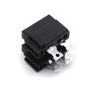 China JEF-703E2A 32V 20A Panel Mount Fuse Holder for ATO ATC ATU Fuse for sale
