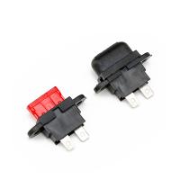 China Medium Middle Size PCB Mount Blade Fuse Holder with 30A Max Current and PA66 Material for Automotive Applications for sale
