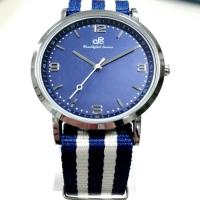 China 39mm Nylon Strap Sports Watch for sale