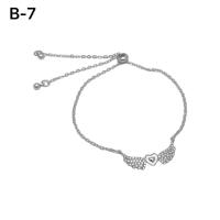 China Customized Luxury Fashion Ladies  Bracelet Alloy Stainless Steel Couple Bracelet for sale