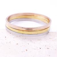 China Classic Oval Bangle Bracelet Stainless Steel Couple Bangle Bracelet for sale