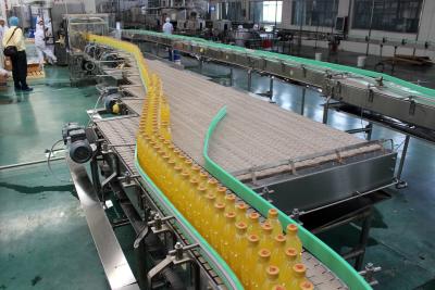 China Gravity Mechanical Valve 1500ml Fruit Juice Filling Machine 6000-24000 BPH for sale