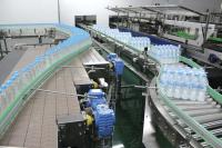 China SS304 Industrial Conveyor System 0.75KW for Water Bottle Filling Machine for sale