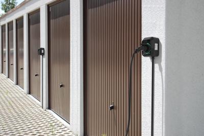 China 220 - 240V Wall Mounted EV Charger Overload Protection With IP55 Rating for sale