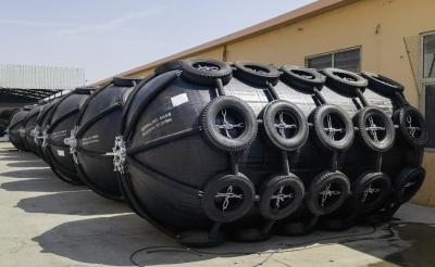 China Yokohama Type Rubber Boat Fenders Pneumatic Defense Submarine Fender for sale