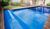 China UV Protection PE Bubble Waterproof Swimming Pool Solar Cover For Rectangular Pool for sale
