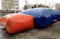 China Tear Resistant Pillow 0.7mm PVC Tarpaulin Water Storage Bladder Tank Large Plastic Water Tanks for sale