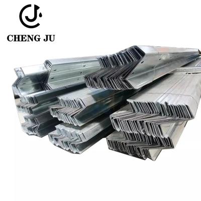 China Galvanized Hot Dip Cold Rolled Z Section Steel Z Channel 6-12m Length for sale