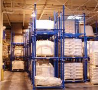 China Customized Color Portable Stacking Racks With 1000kg Load Capacity And 200mm Wheel Diameter for sale