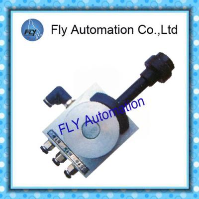 China Combination Dump Truck Controls Work With The Pneumatic Manual Valve for sale