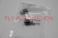 China SMC KQG2H08-02S QUICK CHANGE CONNECTOR FOR STRAIGHT - THROUGH CONNECTOR for sale