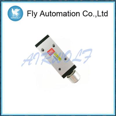 China Metallic Hand Pneumatic Manual Control Valve 5/2 Way 0.1 - 0.7 Mpa Pressure XQ250620 for sale