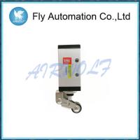 China Roller Lever Pneumatic Manual Valve Xq230612 3/2 Way Stainless Steel Material for sale