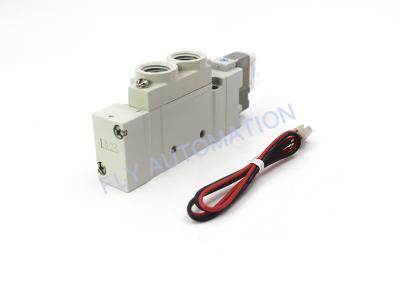 China SY7120-5LZD-02 24v Pneumatic Solenoid Valve SMC Low Power G1/4 5/2 Way DC for sale