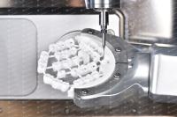 China YUCERA YRC-5X 5-Axis Dental Milling Machine 60,000rpm 10-Tool Capacity for sale