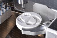 China YUCERA YRC-5X 5-Axis Dental Milling Machine 60,000rpm 10-Tool Capacity for sale