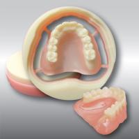 China 10mm - 25mm Dental PMMA Blocks Denture Restoration Multilayer PMMA Disc for sale