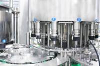 China Automatic Juice Filling Machine with Temperature Control 95°C | 3000-25000 BPH Capacity | 12-60 Filling Heads for sale