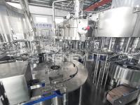 China Automatic Carbonated Drink PET Bottle Filling Machine 2000BPH Capacity with PLC Control for Soda Production Lines for sale
