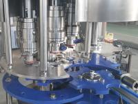 China Automatic PET Bottle PE Screw Cover Capping Machine with 4000-28000 BPH Capacity and 2.2-11.2 kW Power for sale