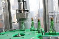 China Hengyu OEM Rotary Capping Machine for Wine Champagne Bottles 3-5 Gallon Automatic Corking System for sale