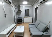 China Lightweight Prefabricated Container Building Shipping House Wind Resistant 20ft for sale
