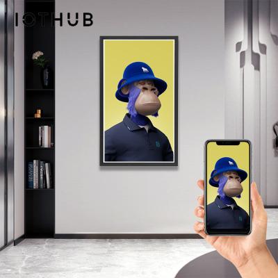 China Big Size NFT Digital Frame Wood Android 21.5inch 32inch For Advertising for sale