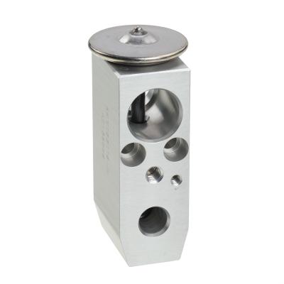 China AC Expansion Valve for Nissan Maxima 00-08 Pathfinder INFINITI I30 I35 M45 Q45 for sale