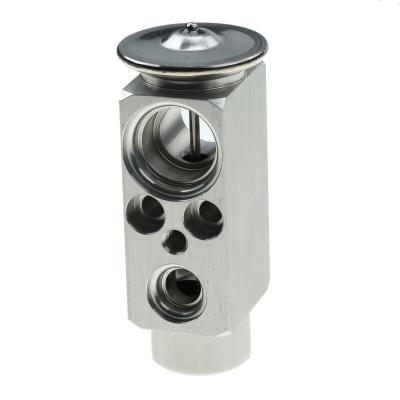 China AC Expansion Valve for BMW 318i 1992-1999 318is 318ti 323i 325i 750iL 850i M3 for sale