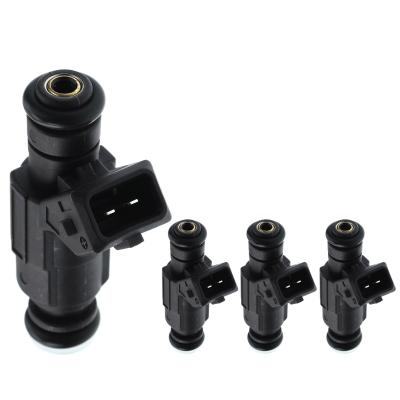 China 4x Fuel Injectors for Audi A4 Quattro Volkswagen Passat L4 1.8L for sale