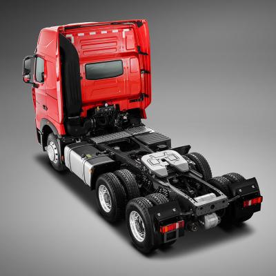 China Used HOWO A7 Tractor Truck 6X4 with Euro 2 Emission Standard and 400L Aluminum Oil Tanker for sale